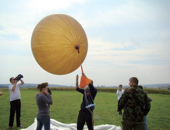 Meteorologický balón Universum